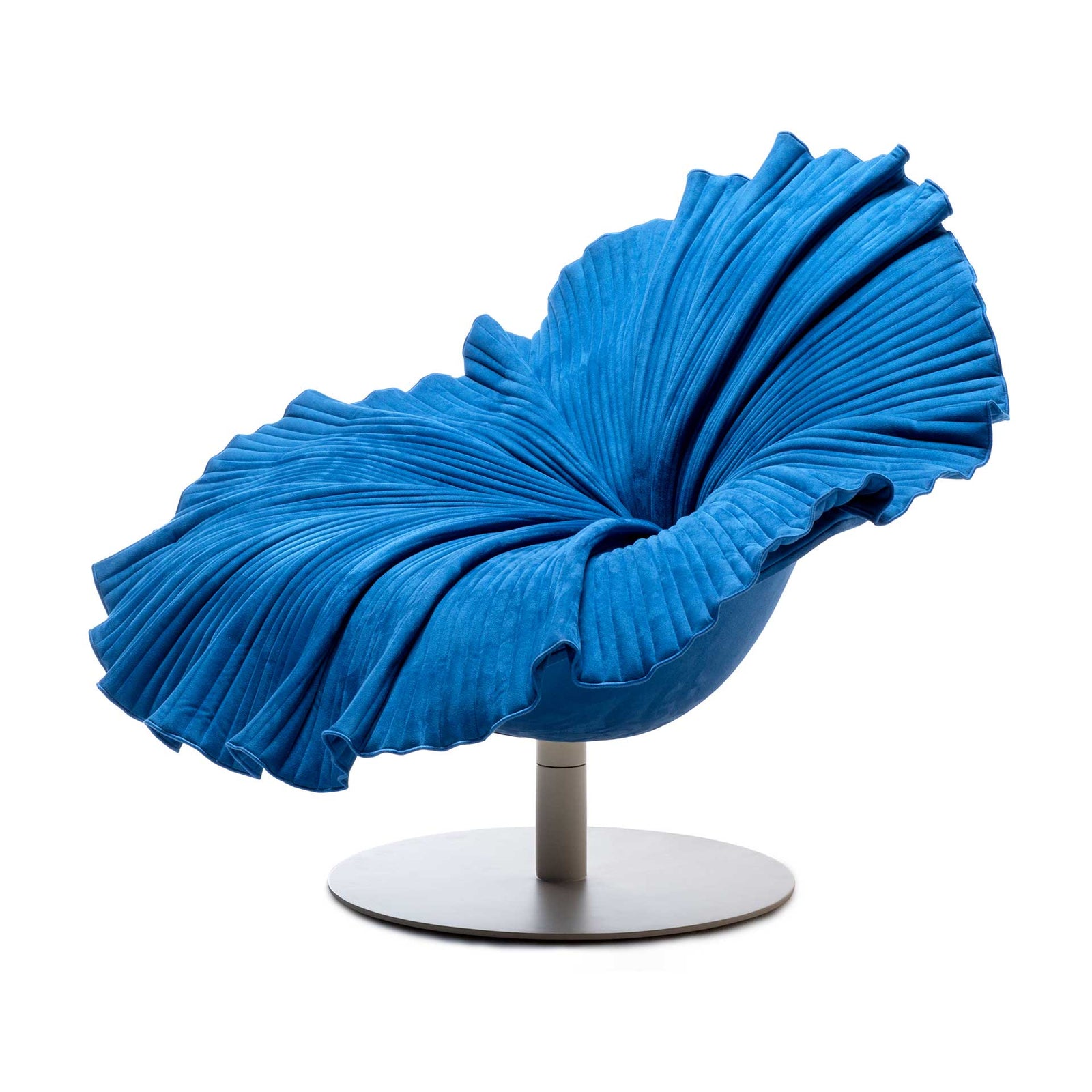 Bloom Easy Armchair by Kenneth Cobonpue – Vertigo Home